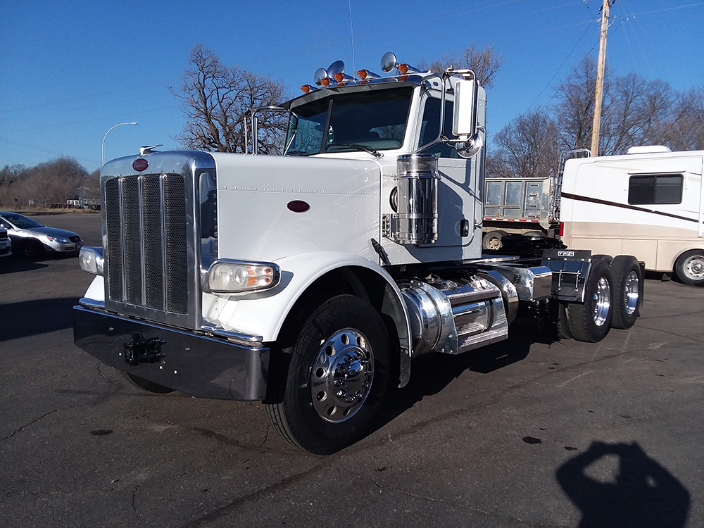 2018 Peterbilt 389 - Friedrich’s Auto & Truck